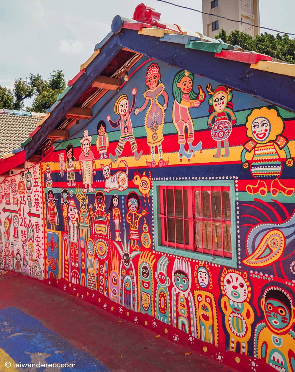 Rainbow Village Taiwan in Taichung - Is It Worth It? Guide + Photos ...