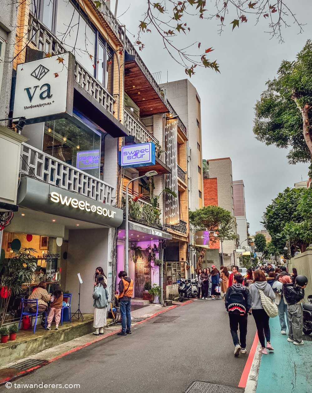 Taipei Shopping Malls - 23 Best Shopping Centers & Districts - Taiwanderers