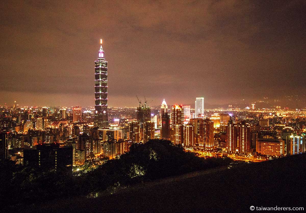 Taipei at Night - 33 Things To Do In The Evening + Photos - Taiwanderers