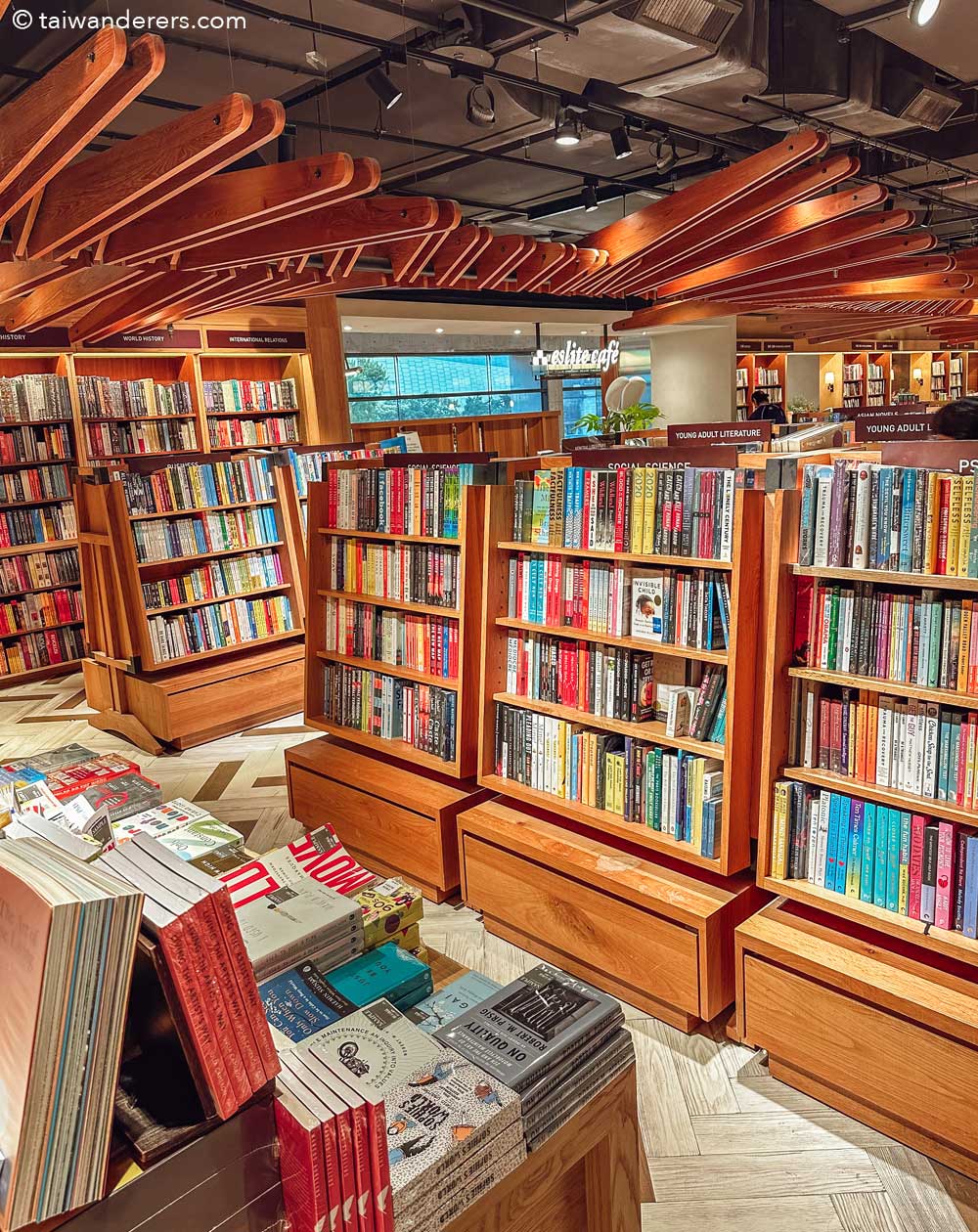 Eslite Bookstores - Taiwan’s Most Beautiful Department Stores ...