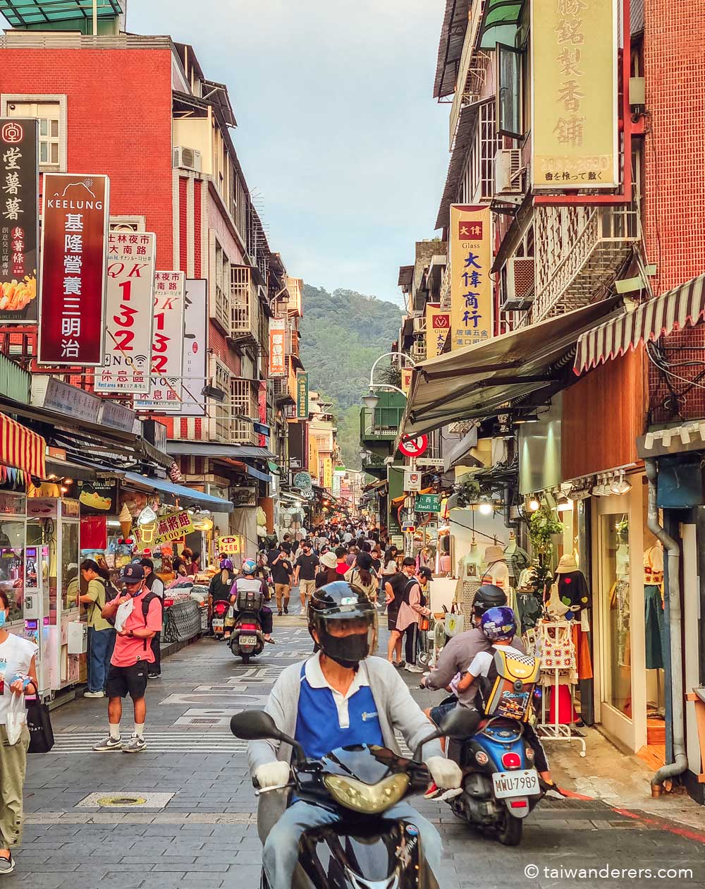 15 Best Taiwan Night Markets Guide + Photos - Taiwanderers