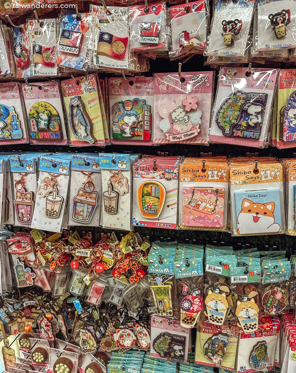 Carrefour Taiwan 家樂福 Shopping and Souvenir Guide 2025 - Taiwanderers